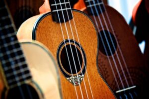 Musical Instruments in Spanish + Flashcards & Quiz - Spanish Grammar